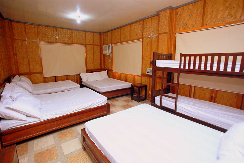 Bahay Rosal - Kabayan Beach Resort